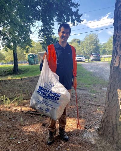 Keep Aiken County Beautiful picks up litter at Carolina Bay