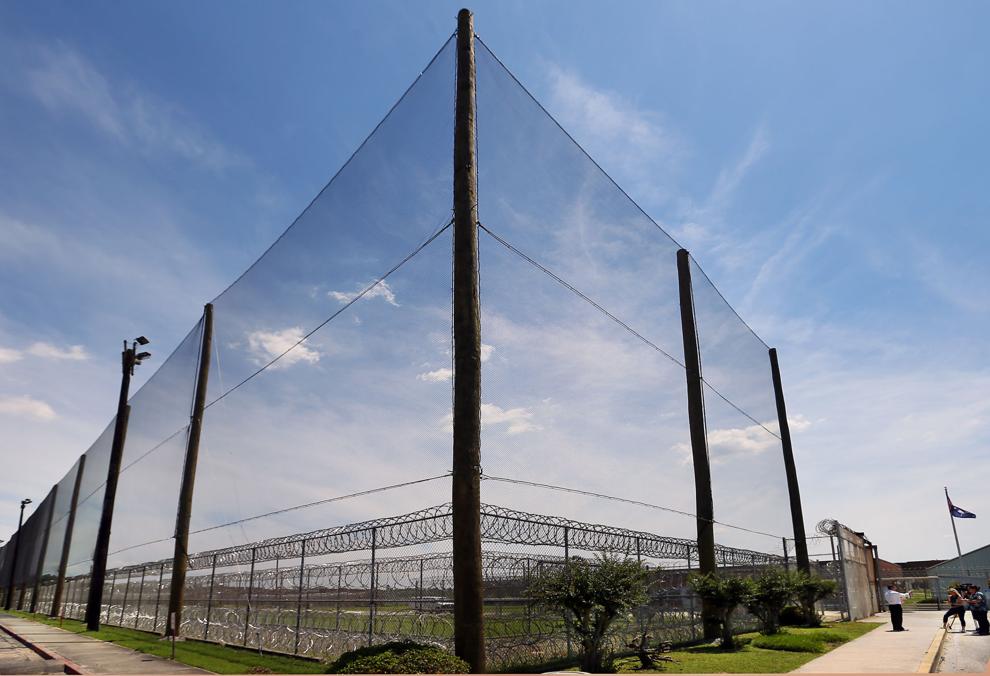 How golf course netting is helping stop contraband at South Carolina ...