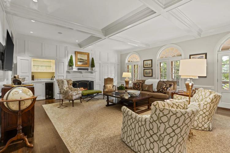 Inside nearly $6M Crescent Grove house’s ‘secret garden’