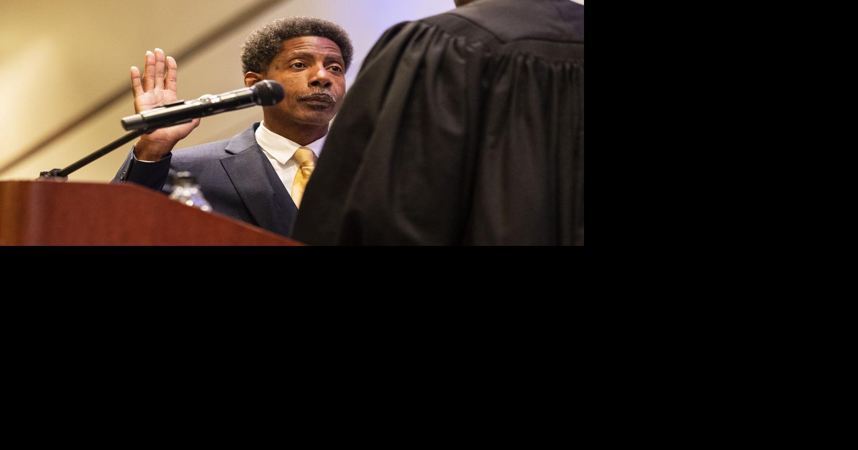 Reggie Burgess becomes North Charleston's fourth mayor