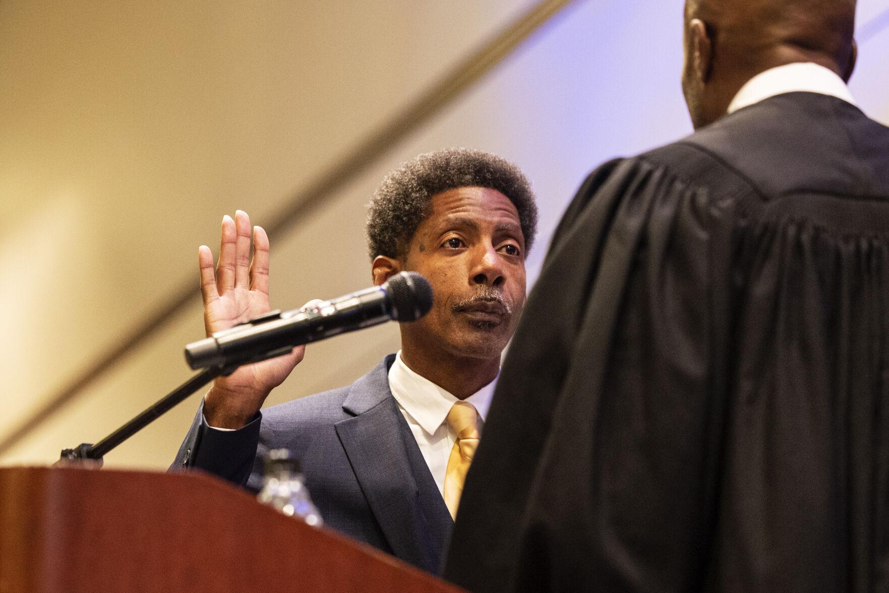 Reggie Burgess becomes North Charleston's fourth mayor | News ...