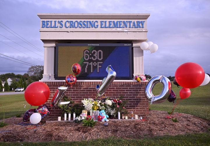 Candlelight vigil held for Bell's Crossing child who drowned