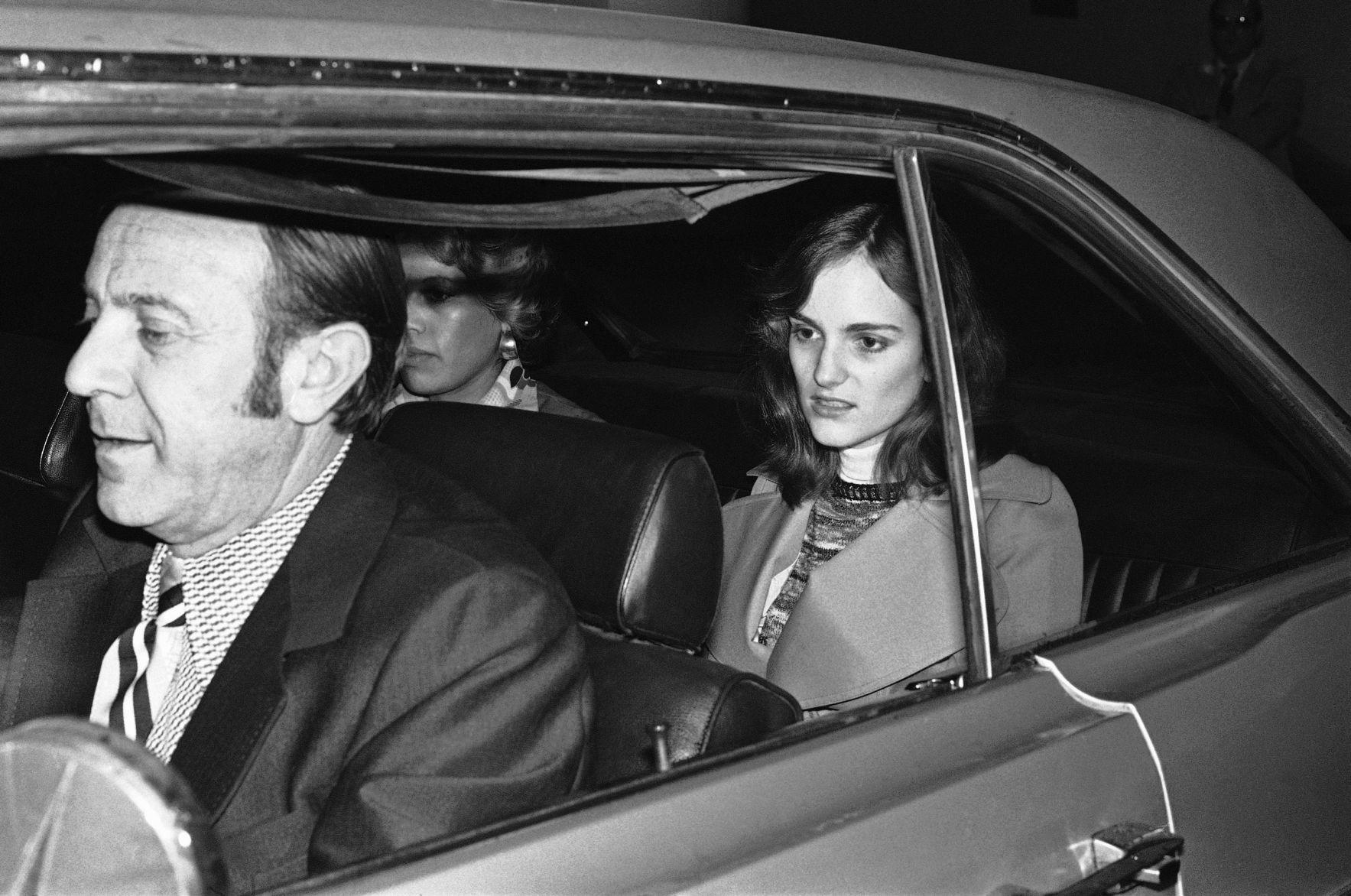 Former kidnapped heiress Patty Hearst Shaw buys house in downtown ...