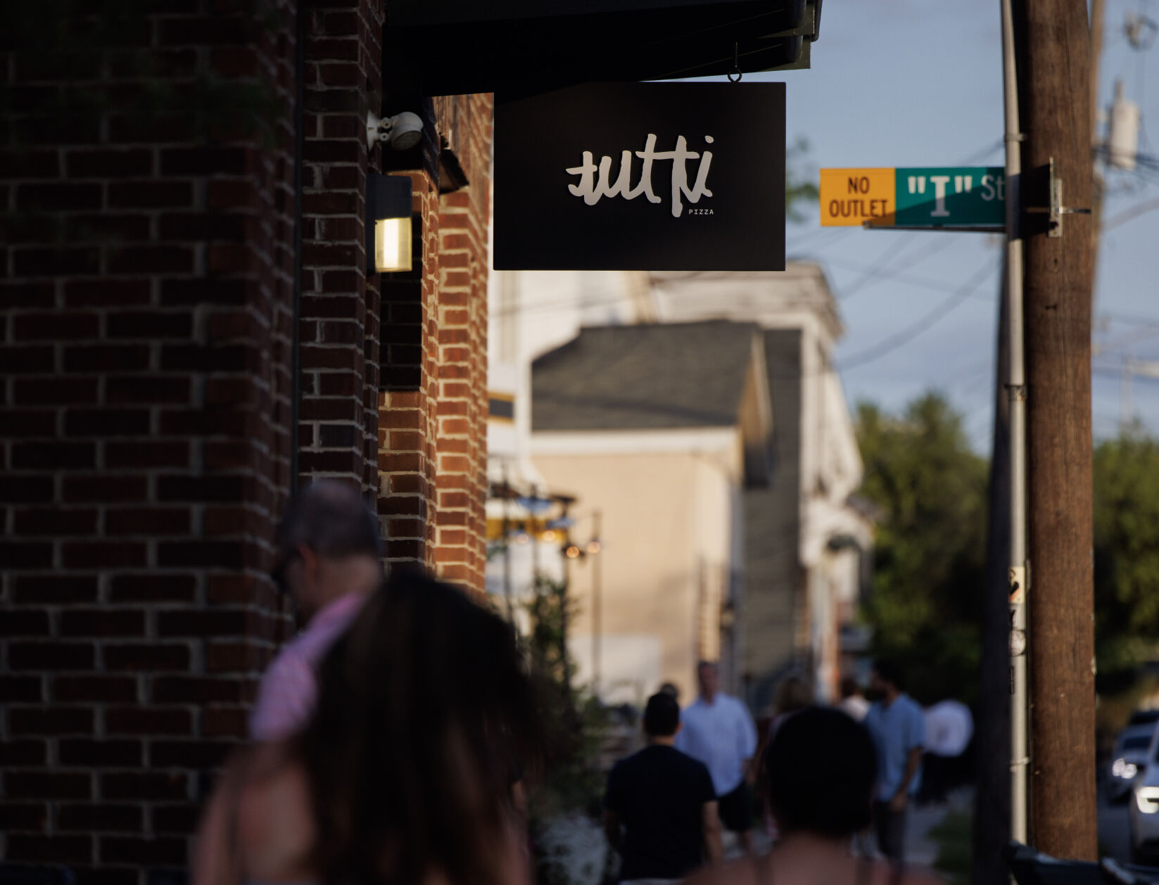Tutti Pizza opens on King Street in downtown Charleston