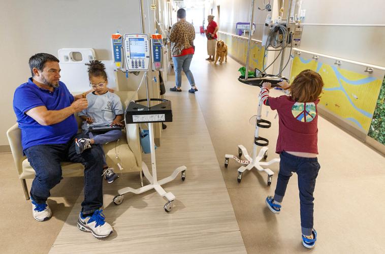 Waiting for a heart: 3 children bond while awaiting transplant ...