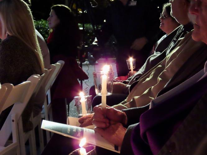McLeod Hospice Tree Lighting brings in Christmas in Florence