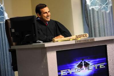 Show goes Hollywood (S.C.)