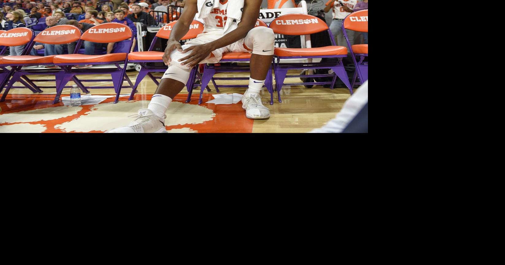 Clemson forward Donte Grantham tears ACL, is out for the year