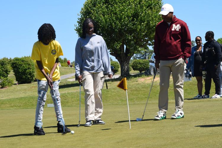 Photos: Community Golf Day