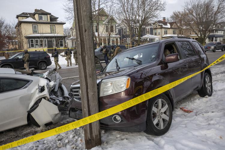 Federal Agents Shoot 2 in Portland, Ore., Police Say