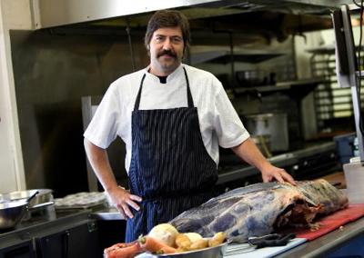 Lata battles Iron Chef