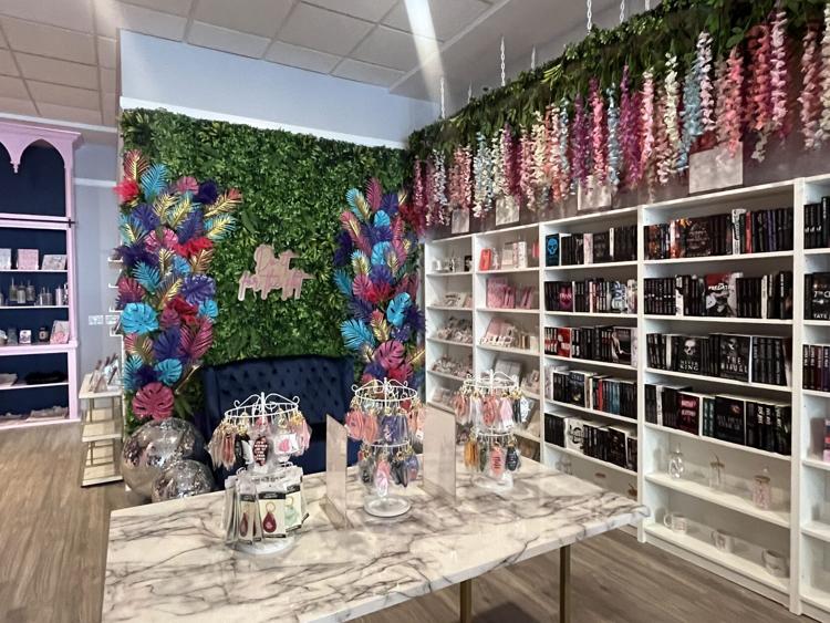 Sweeter Than Fiction bookstore to open in Charleston