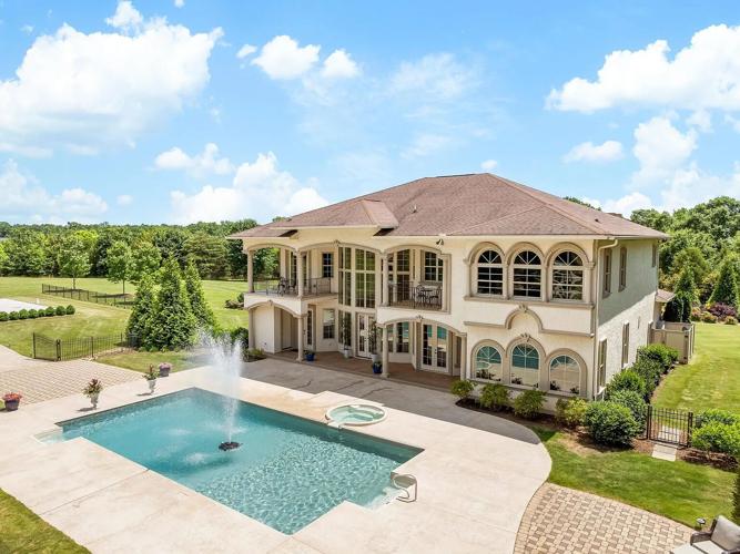 $3M Upstate home offers Tuscan villa living in Pauline SC
