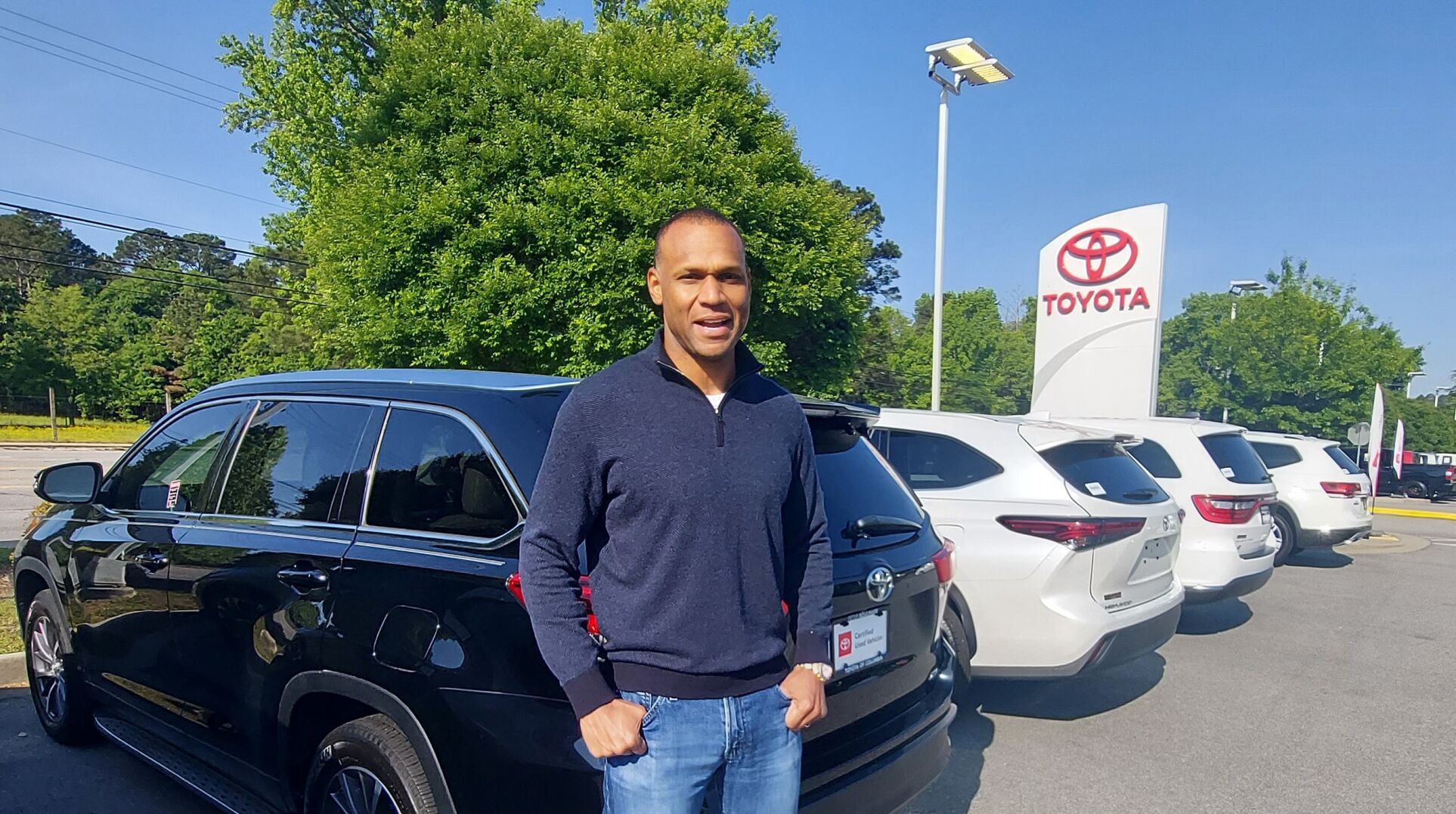 Ex-NFL player Boulware's buying auto dealership rebuilds his connection ...