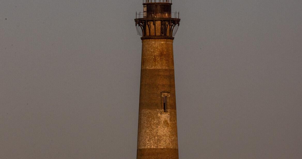 Supermoon to bring minor flooding to Charleston peninsula