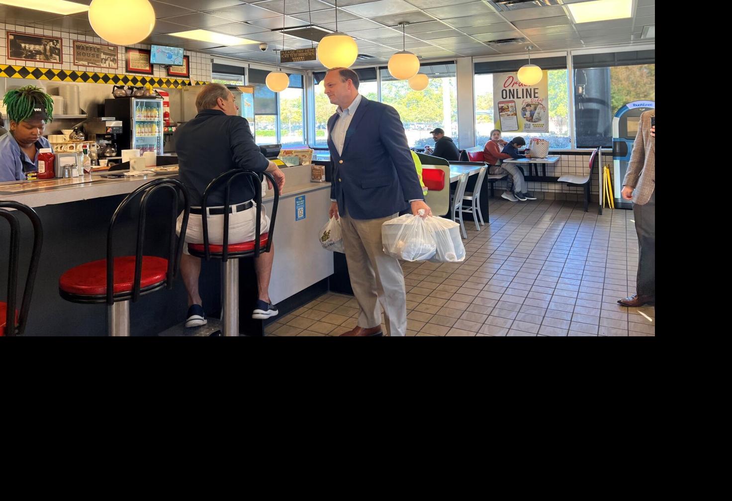 Alan Wilson gives Waffle House to Charleston airport workers