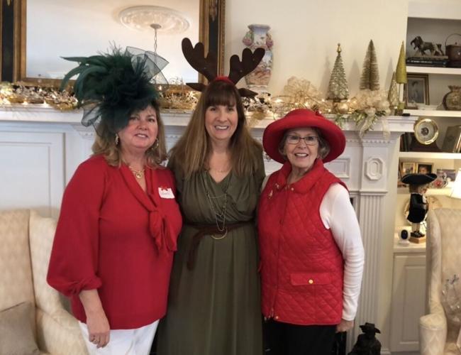 Aiken Newcomers' Club celebrates holiday with champagne tea