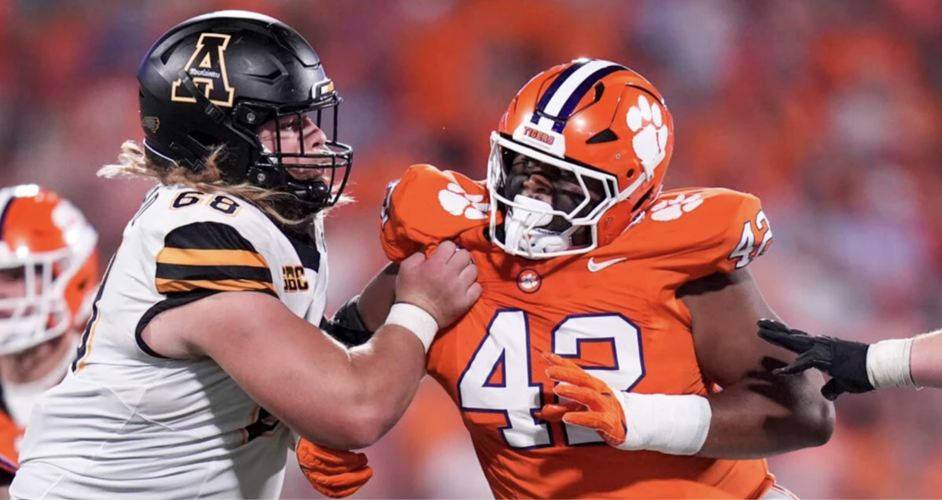 Clemson’s Brown-Shuler, Gamecocks QB team up to fight cancer