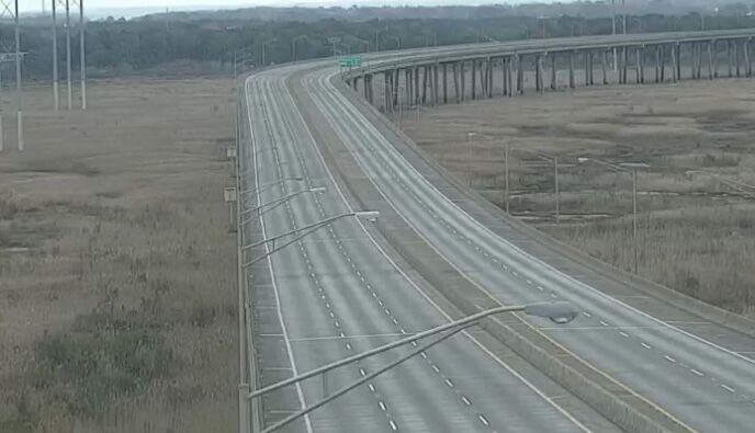 Don Holt Bridge reopens to traffic following mental crisis