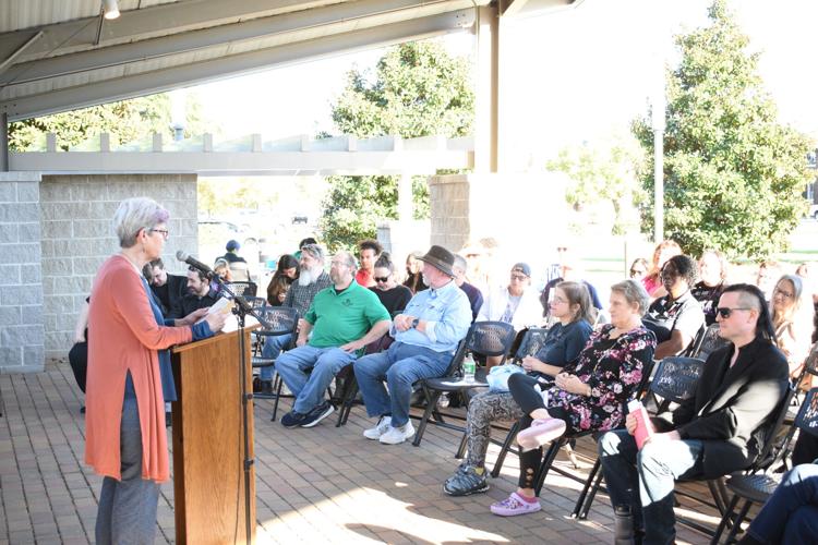 FMU professors defend the right to read at Florence rally