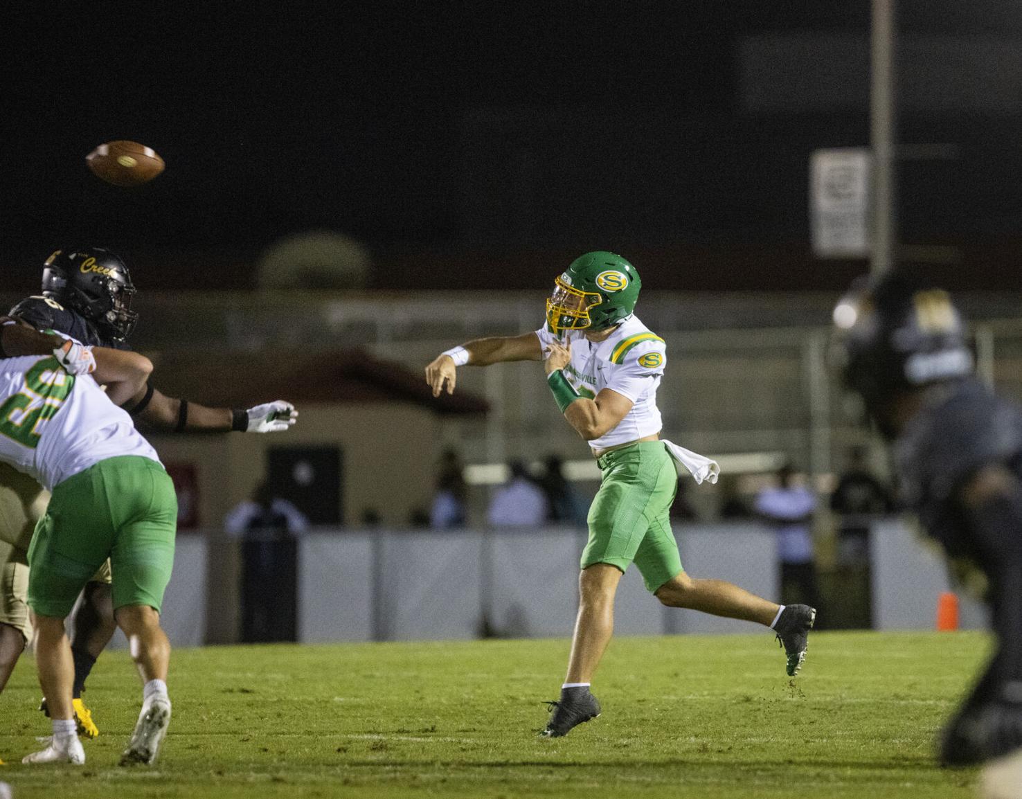 Summerville faces power Dutch Fork for football state title