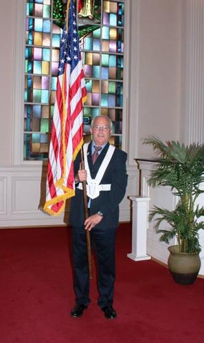Town Councilmember Bob Jackson sets table for re-election