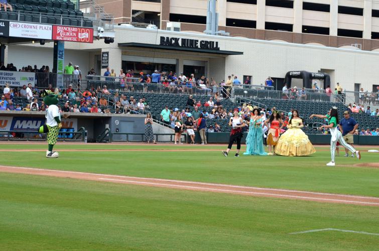 Miss Georgia, Augusta native, throws out first pitch at GreenJackets game