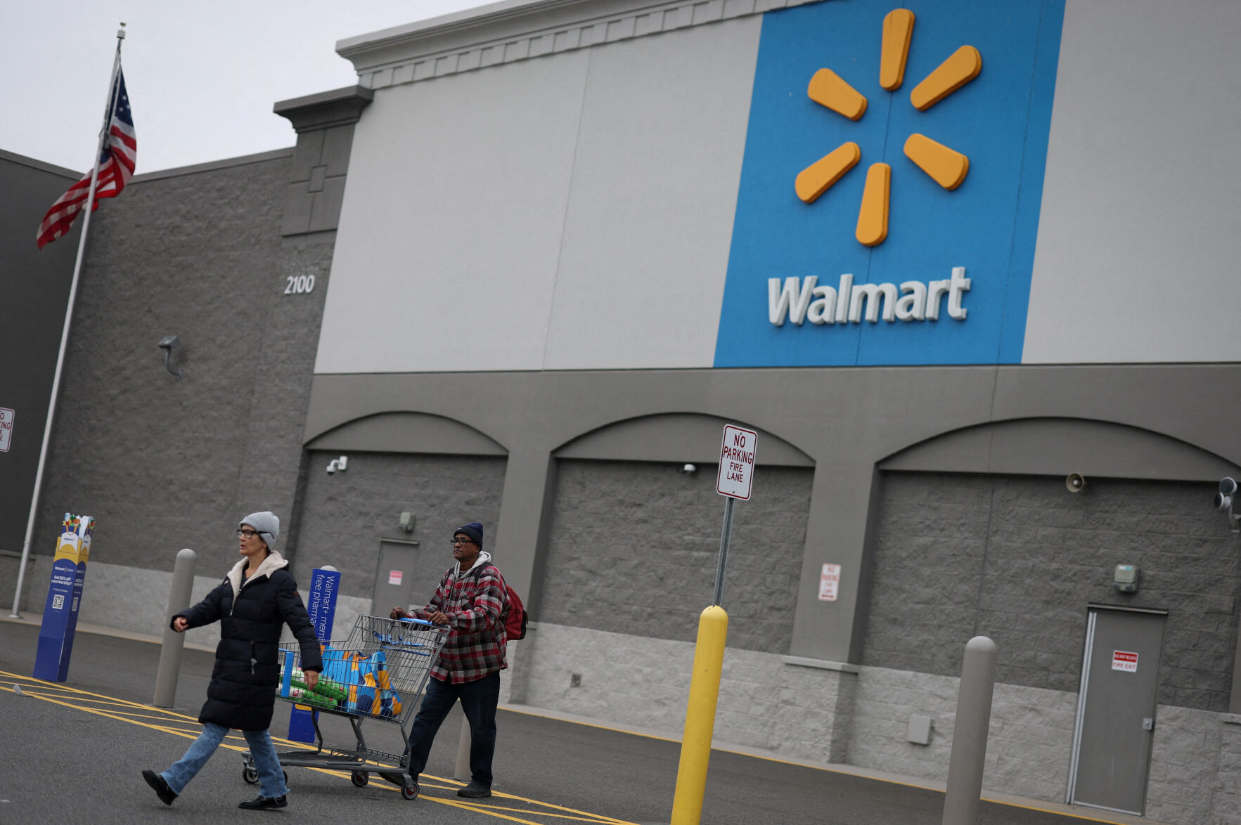 Walmart to pay $100M for alleged false claims on driver tips