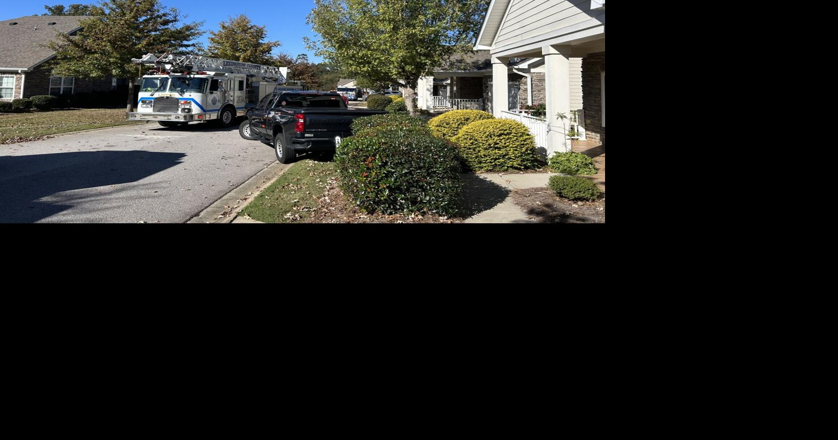 2 firefighters injured while battling fire at Lexington