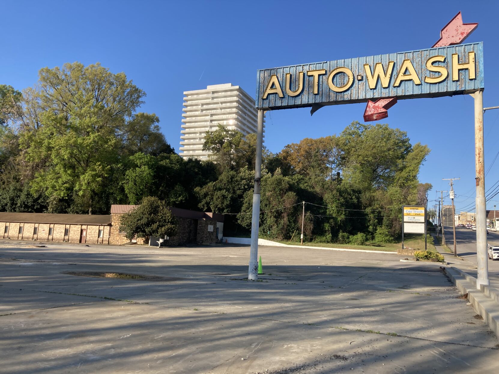 Columbia to appeal $6 million settlement to car wash