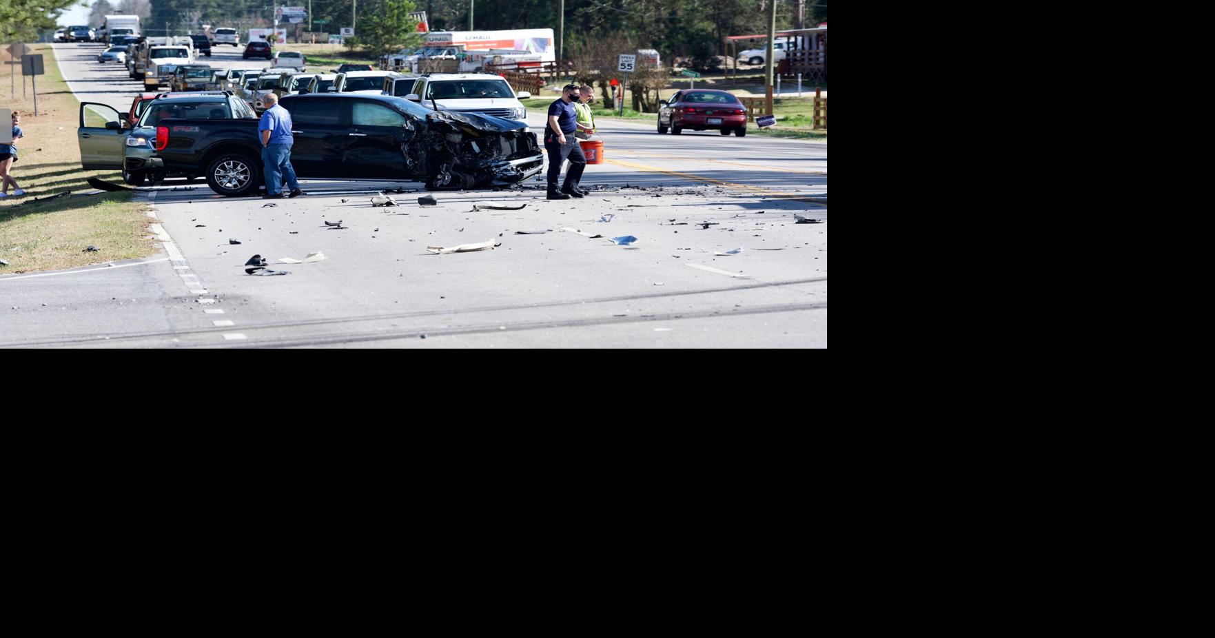 Head-on collision blocks traffic on Whiskey Road in Aiken