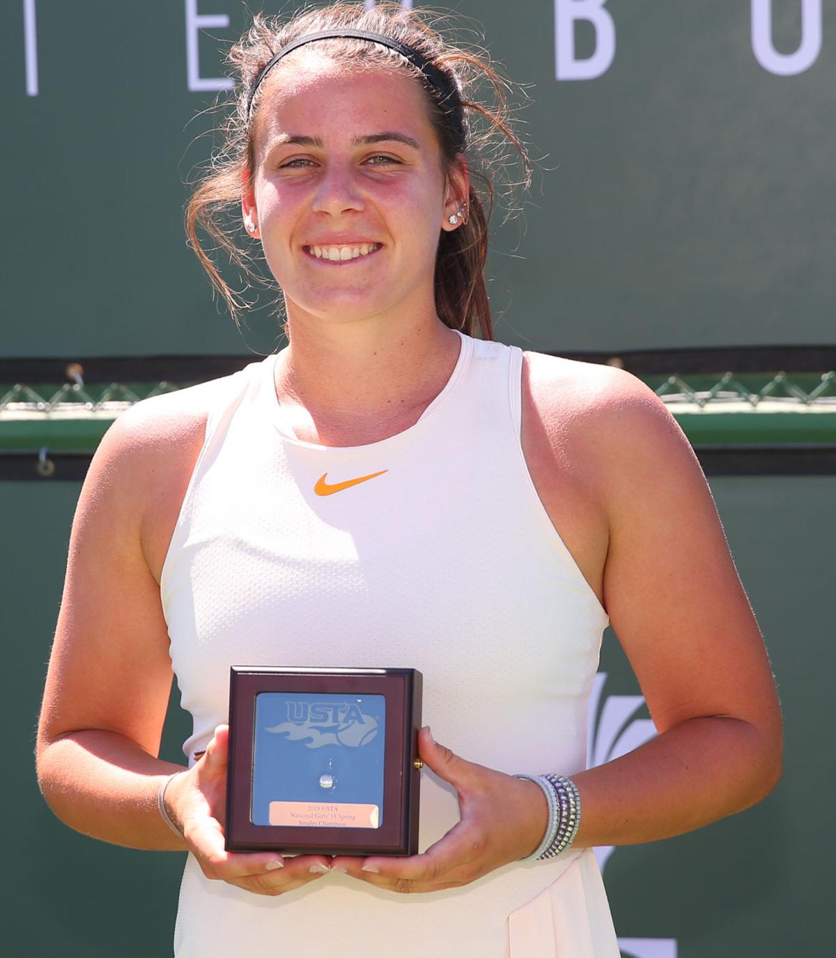 Navarro adds girls 18 national championship to doubles title | Sports ...