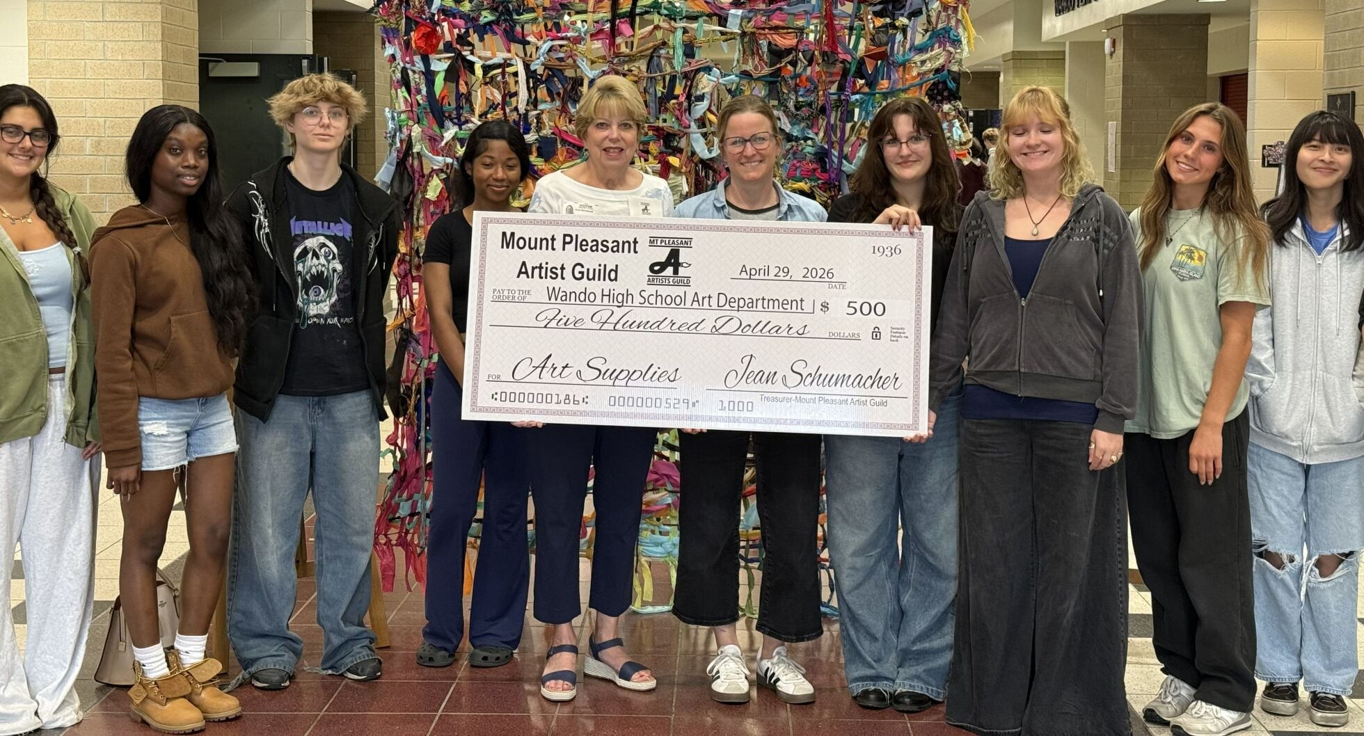 'Art Gives Back' in Mount P.
