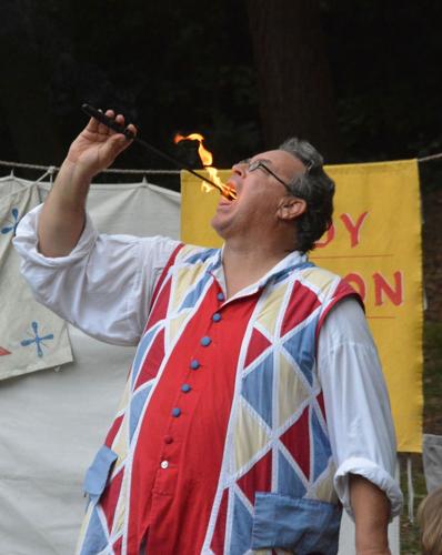 Overflow Crowd Descends on Colonial Times | Archived Photos From The ...