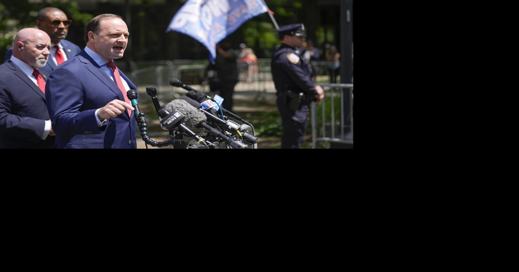 SC AG Alan Wilson joined Donald Trump at trial in New York