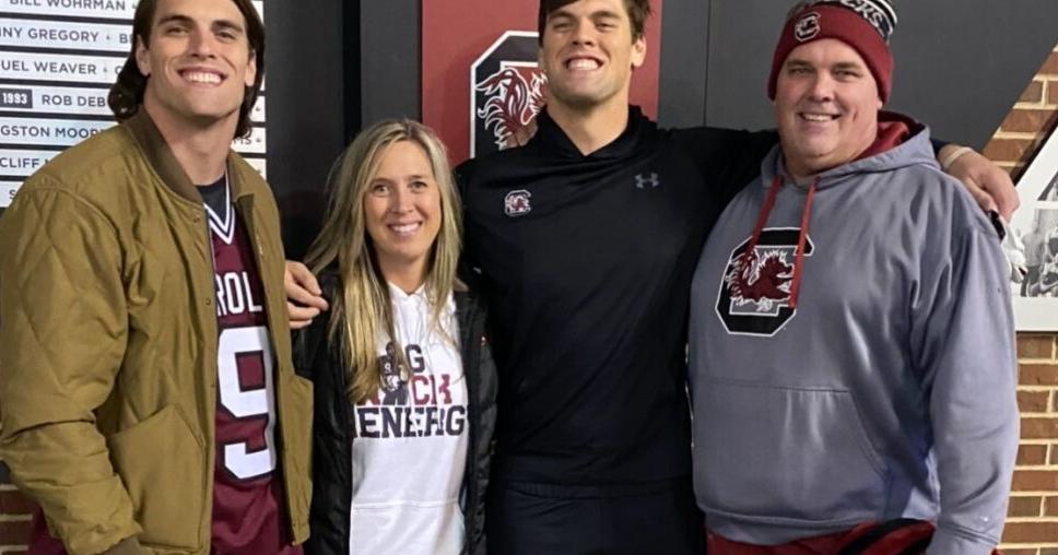 Sapakoff: The Muse family's evolving Clemson vs. South Carolina allegiances