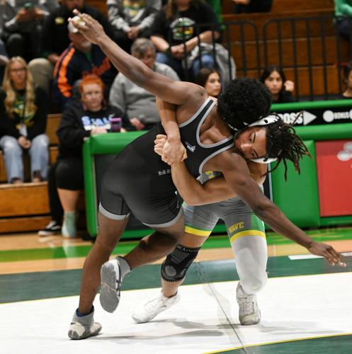 GRIDIRON SPOTLIGHT: Green Wave outside linebacker Eli Pressley