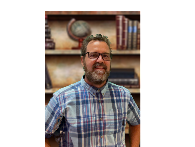 Who's running for Mount Pleasant Town Council?
