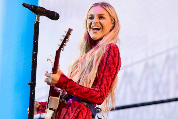 Kelsea Ballerini releases new album called Mount Pleasant