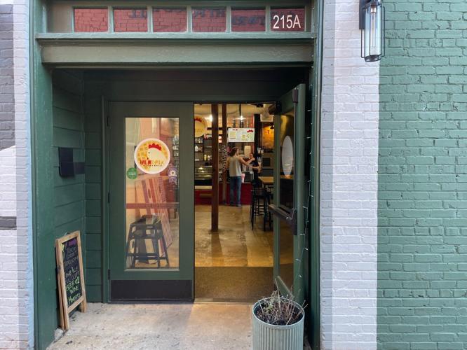 Hendrix Chicken & Waffles is now serving in Greer