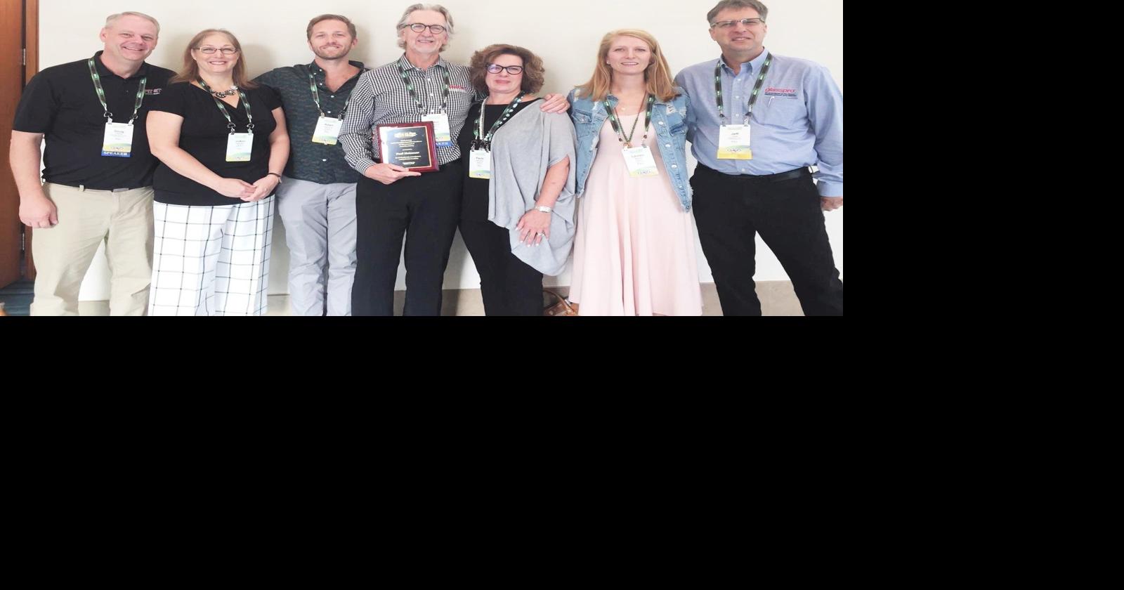 Glasspro's Heinauer receives AGSC Carl F. Tompkins Award for Excellence