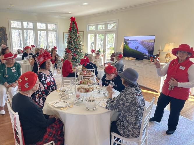 Aiken Newcomers' Club celebrates holiday with champagne tea