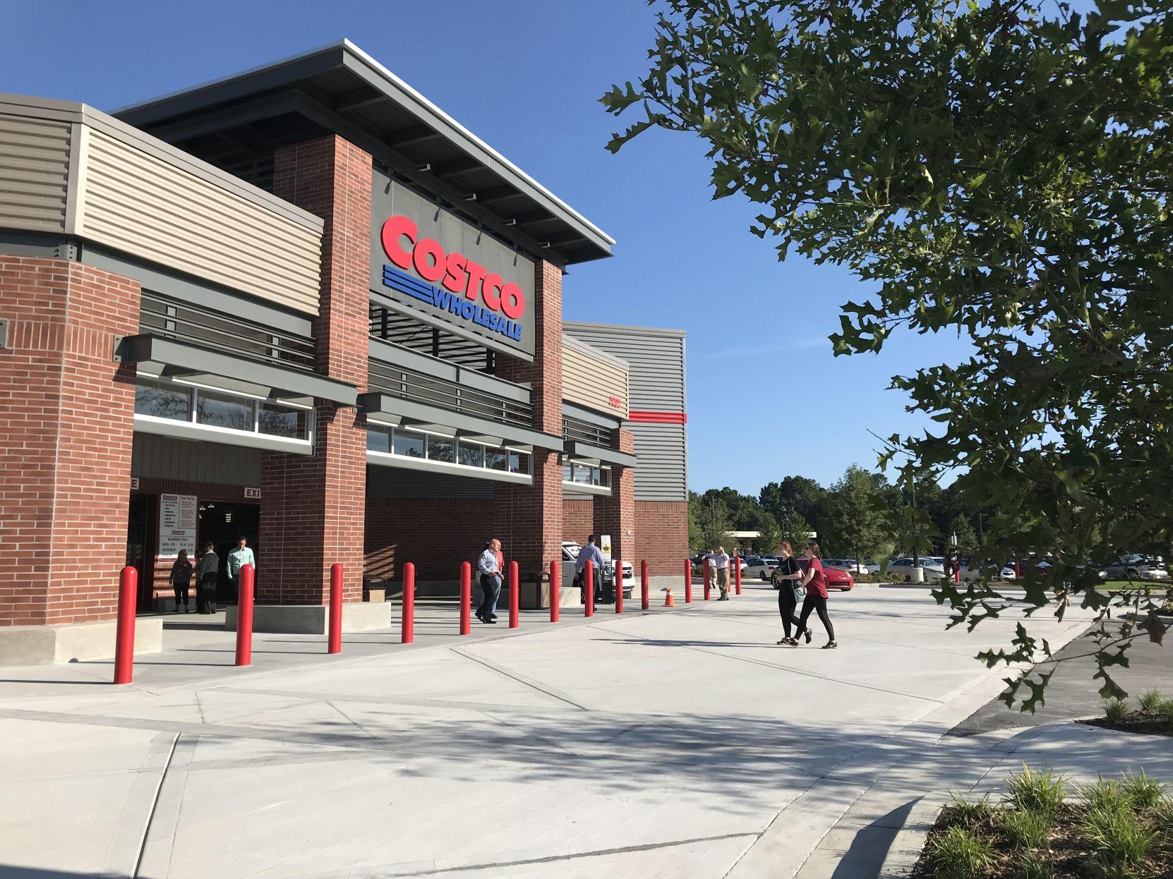 Hundreds line up to welcome Charleston area's second Costco | Business ...