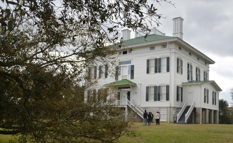 Redcliffe visitors focus on Reconstruction