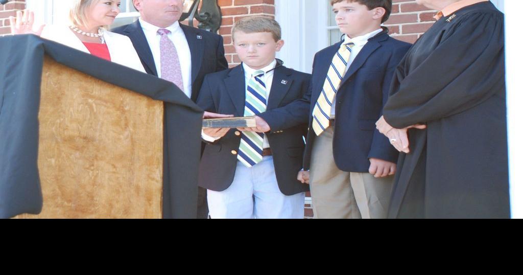 Murphy sworn in as Circuit Court judge | News | postandcourier.com