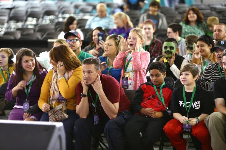 Minecraft fair brings thousands of video game fans to Charleston