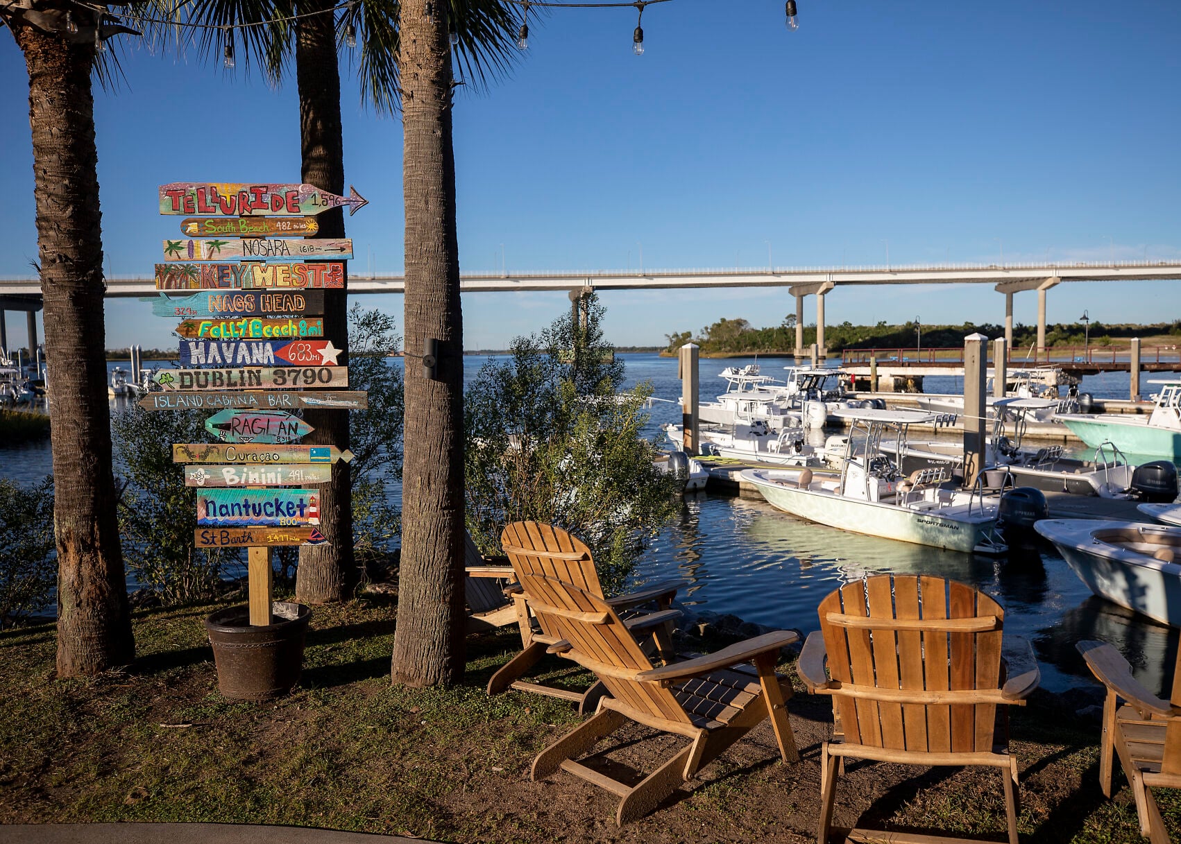 Top waterfront restaurants in Charleston, South Carolina