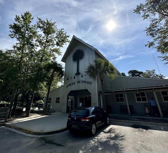 O’Charley’s to reopen as Underground Chuck’s in West Ashley