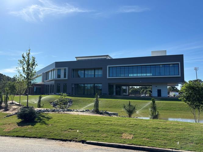 Tech facility on USC Aiken campus opens with ribbon-cutting