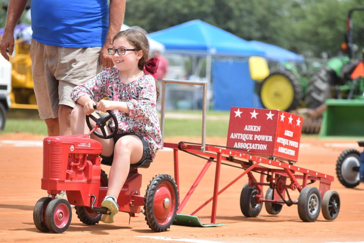 Antique tractors are the star of the show at tractor pull | News ...